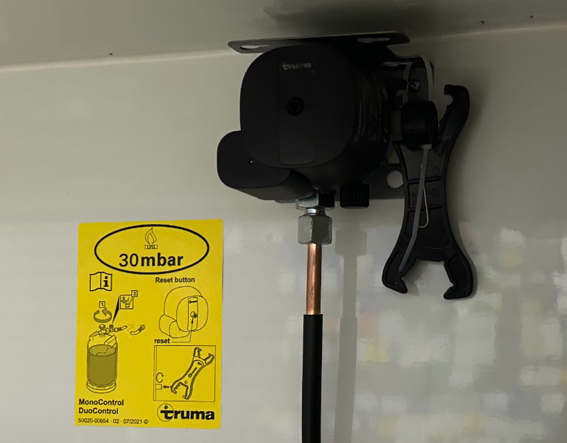 TRUMA - GAS REGULATOR MONO CONTROL 8MM (1437457) - Grantham's Accessory ...