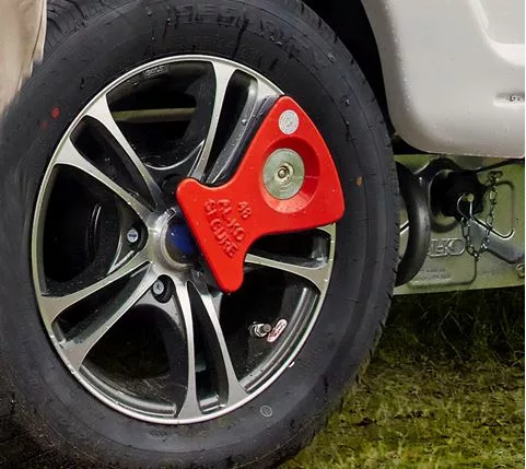 AL-KO - Secure Wheel Lock Kit 48 Bailey 14" Rim (1821118) - Grantham's ...