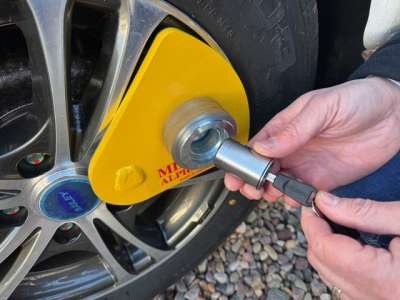 Milenco - Alpha Wheel Lock Diamond - Grantham's Accessory Shop