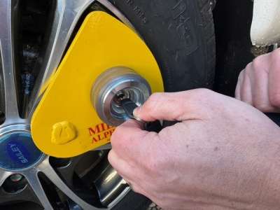 Milenco - Alpha Wheel Lock Diamond - Grantham's Accessory Shop